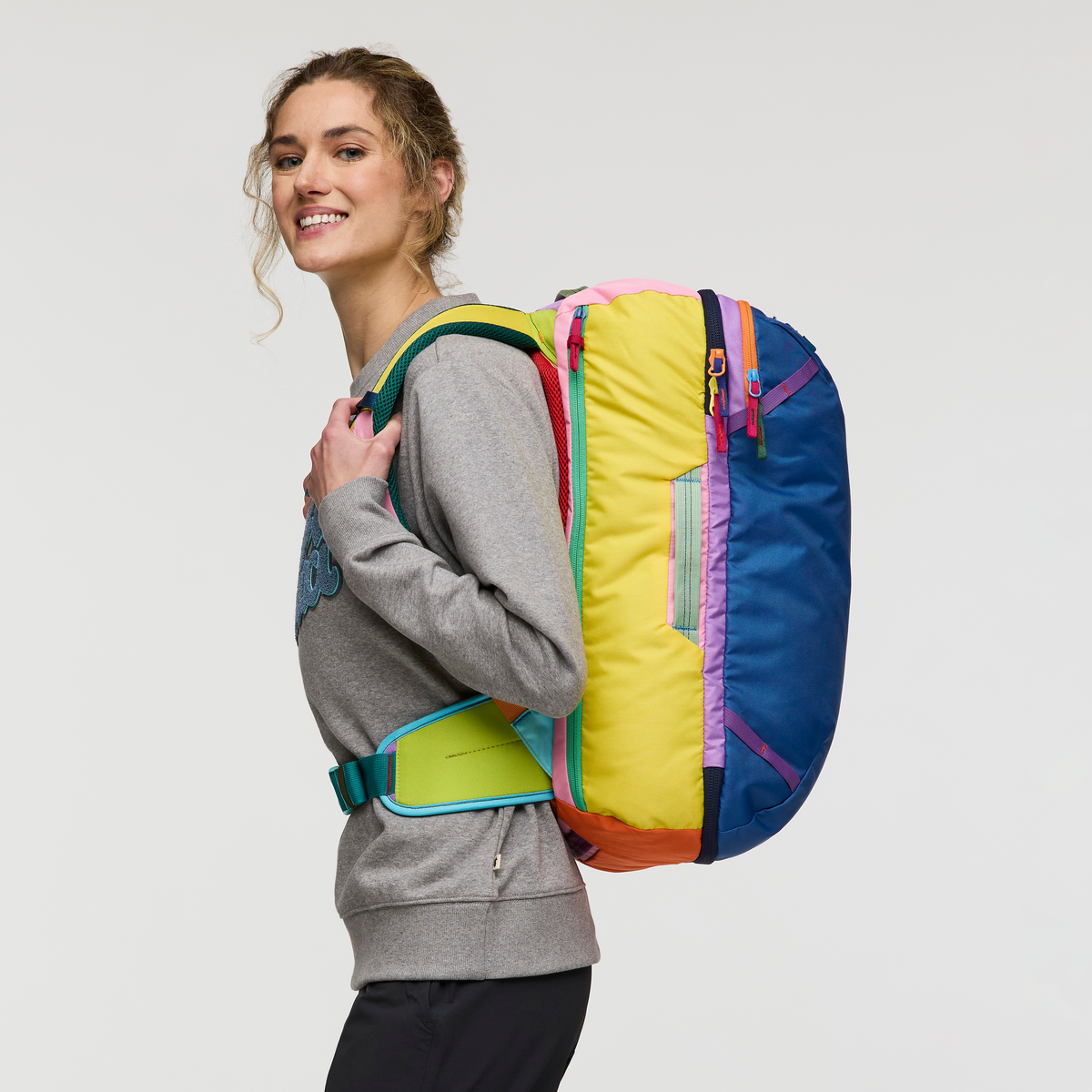 Allpa 35L Travel Pack - Del Día – cotopaxi.co.nz